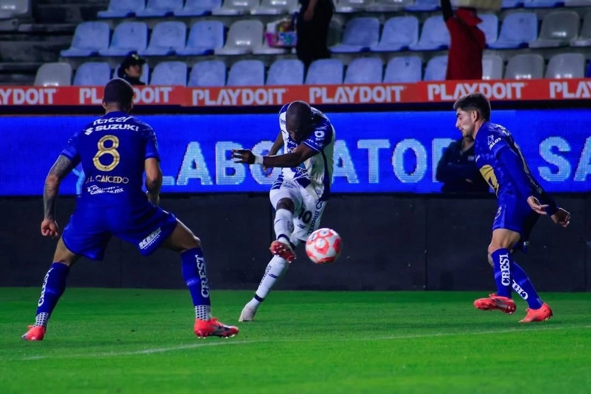 #CDMX comienza una restructura en los Pumas, salen Mejía Barón y ...